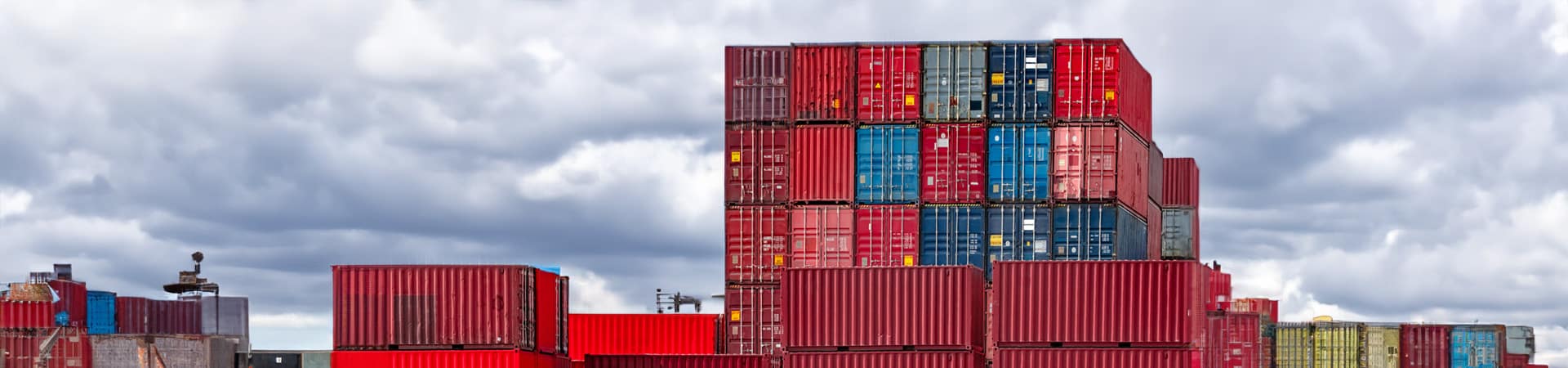 How to Maintain a Portable Storage Container? - Spinnaker